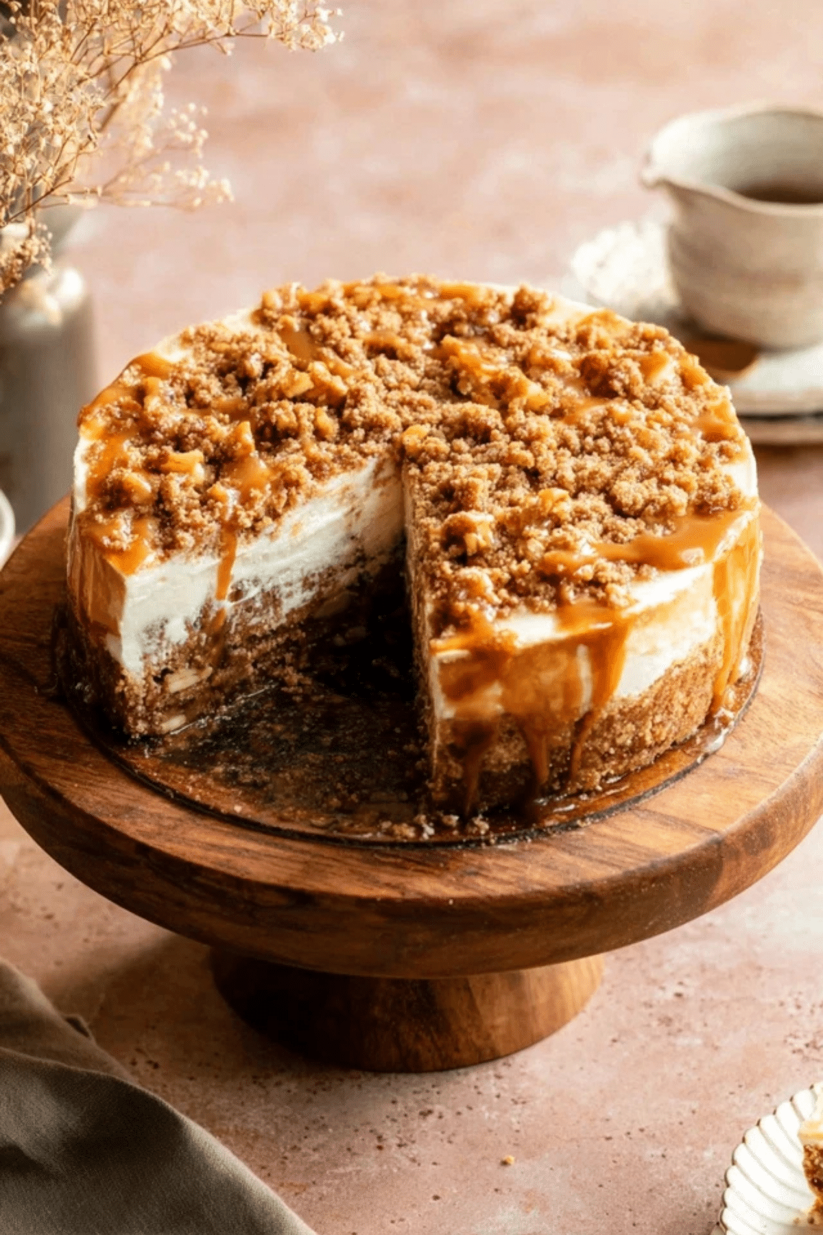 Apple Crumble Cheesecake – The Perfect Blend of Creamy & Crunchy ...