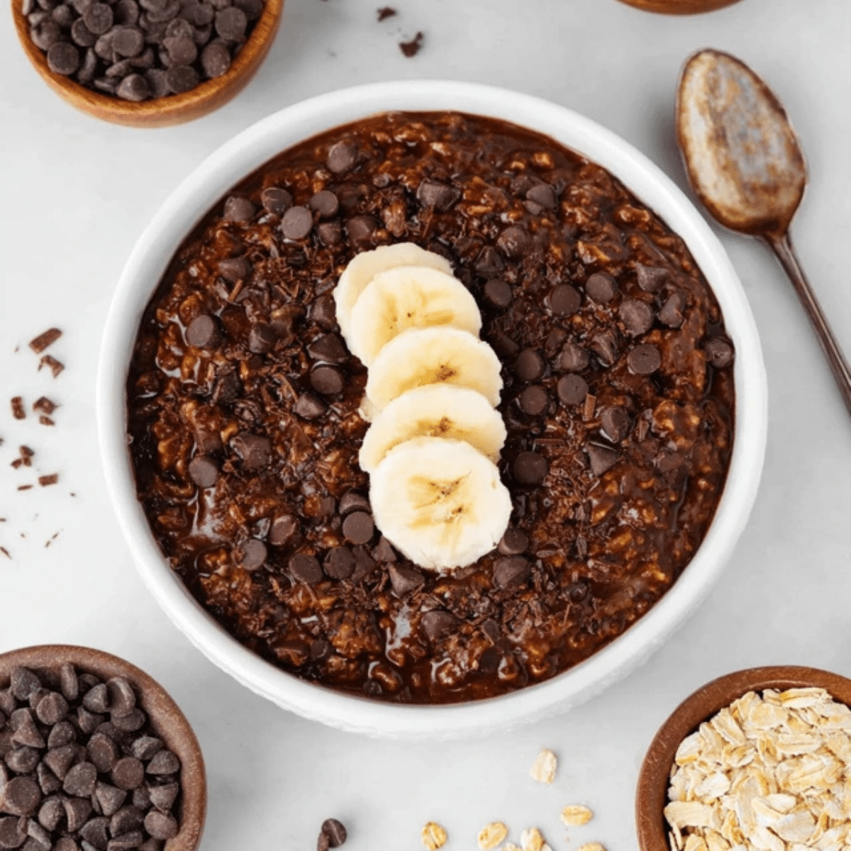 Chocolate Oatmeal: A Rich, Healthy Breakfast That Tastes Like Dessert ...