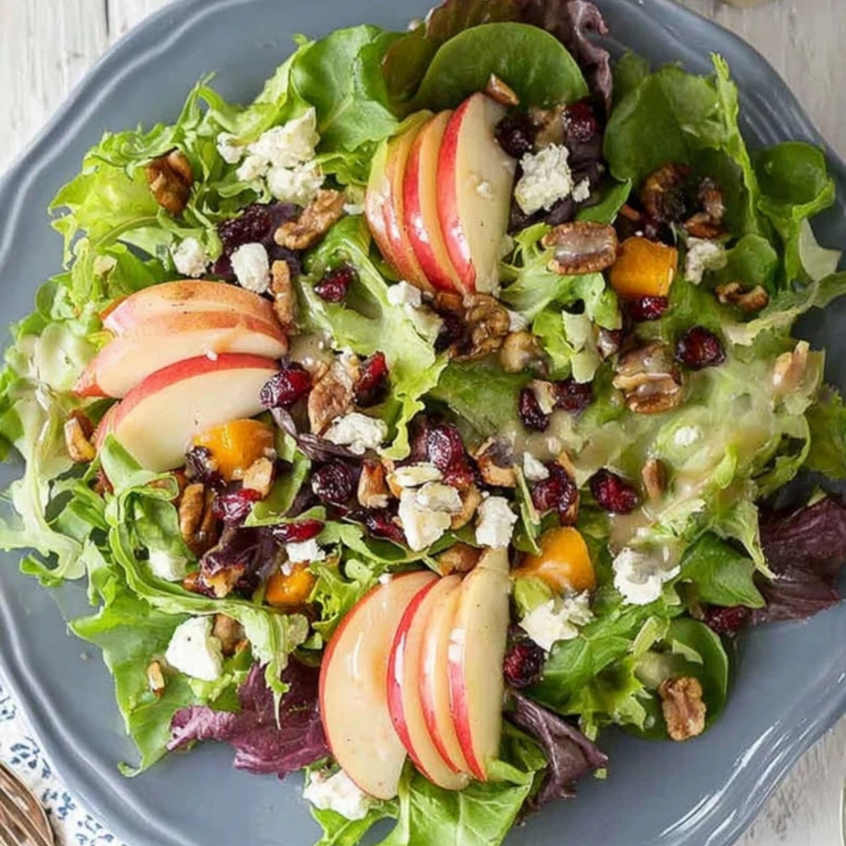Fall Salad with Maple Vinaigrette: A Perfect Seasonal Dish - What To Cook