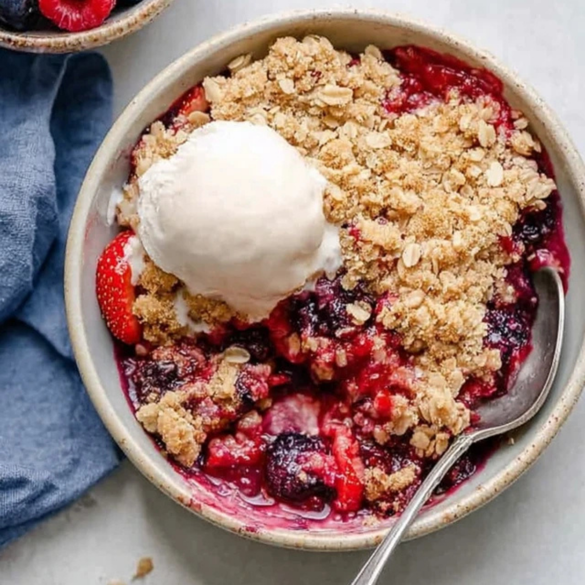 Mixed Berry Crisp Recipe: A Sweet and Easy Summer Dessert - What To Cook