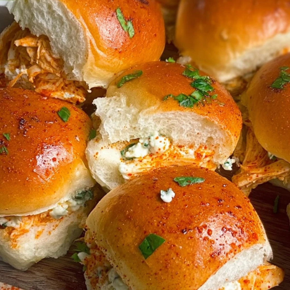 Spicy Buffalo Chicken Sliders - What To Cook